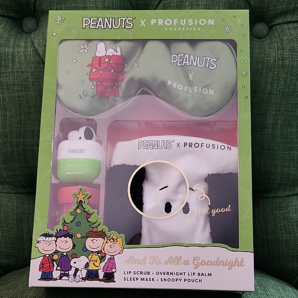 Peanuts | Makeup | Peanuts X Profusion Cosmetics Gift Set | Poshmark